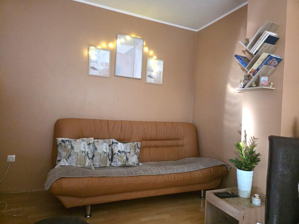 Dvosoban stan za izdavanje, 350€