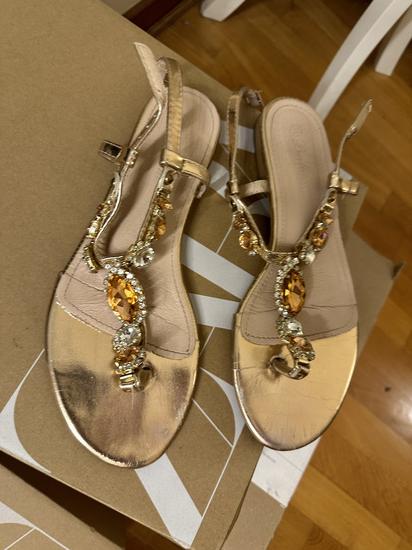 126.Totalna rasprodaja -Rose gold sandale