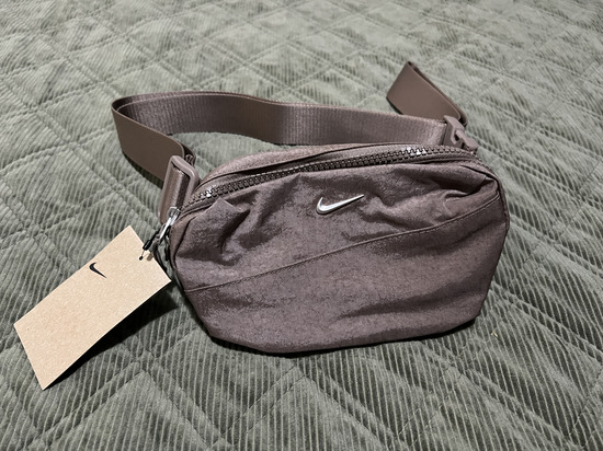 NIKE AURA Crossbody Bag 2L NOVO