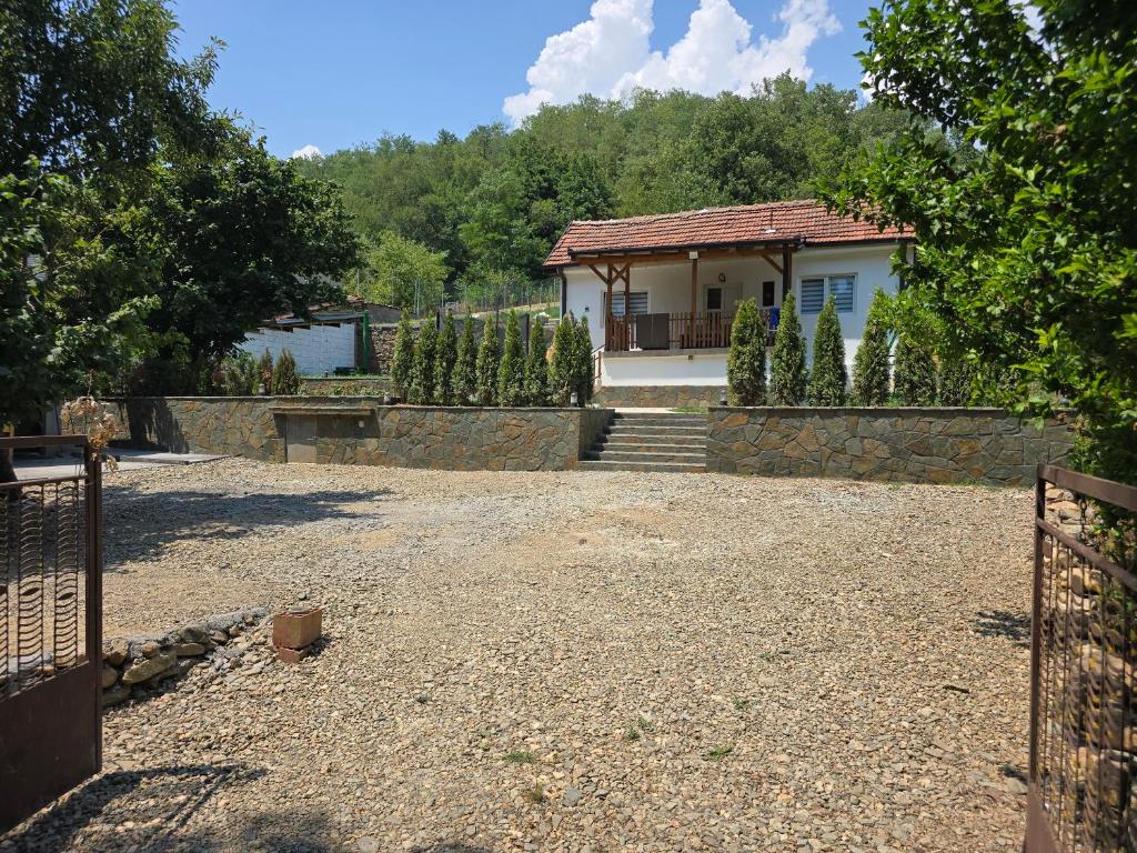 Seosko domaćinstvo Trajković