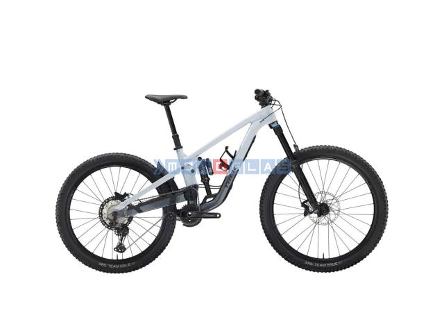 2026 Trek Slash 8 Gen 6 (WIEKBIKE)