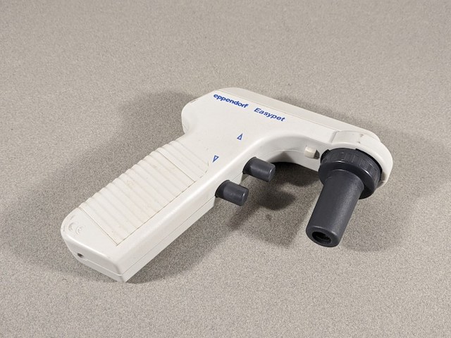 Eppendorf Easypet pipeta