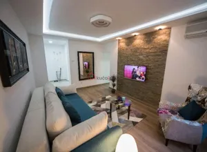 Izdavanje Stan - Beograd, Savski Venac: Beograd na vodi - Palata pravde