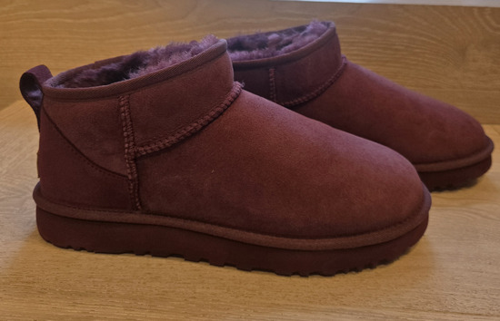 UGG CLASSIC ULTRA MINI cizme