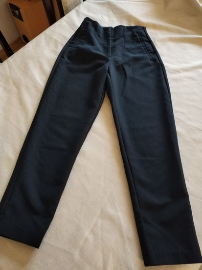 Zara pantalone