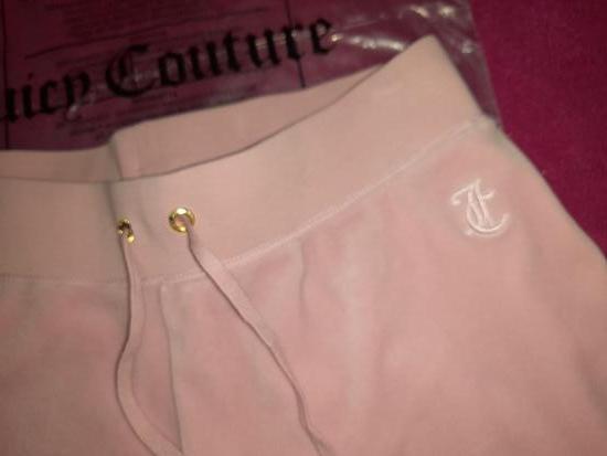 Juicy Couture svetlo roze pliš donji deo%