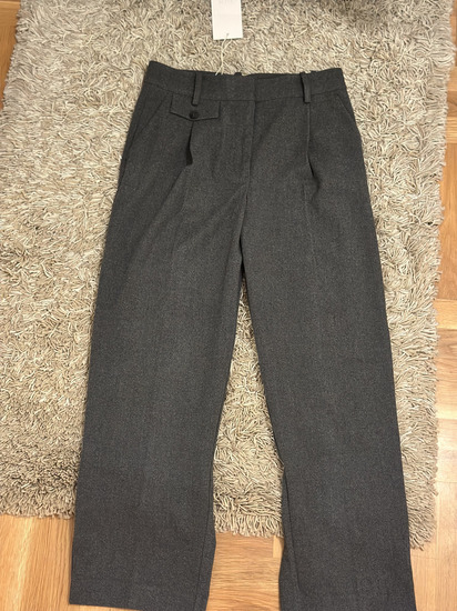 Zara pantalone S nove