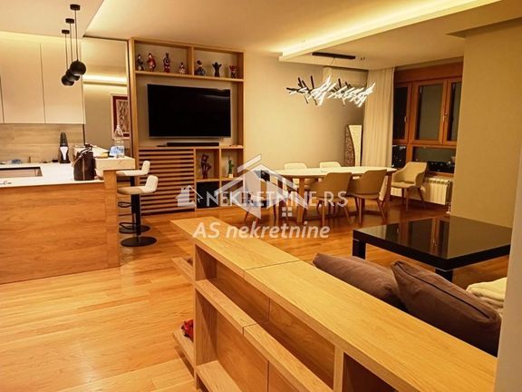 Novi Beograd, Blok 65, West 65, 3.0 stan, 98m2, 2000 EUR