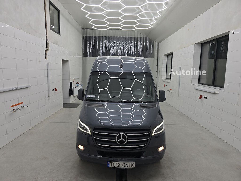 Mercedes-Benz SPRINTER 319 3.0 V6 CDI AUTOMAT 4,40Cm Długi SERWIS ASO MERCEDES kamion furgon < 3.5t