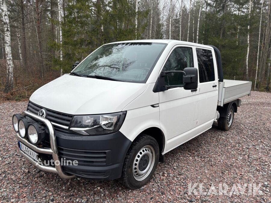 Prodaje se Volkswagen Transporter Dubbelhytt kamion s ravnom platformom < 3.5t na aukciji