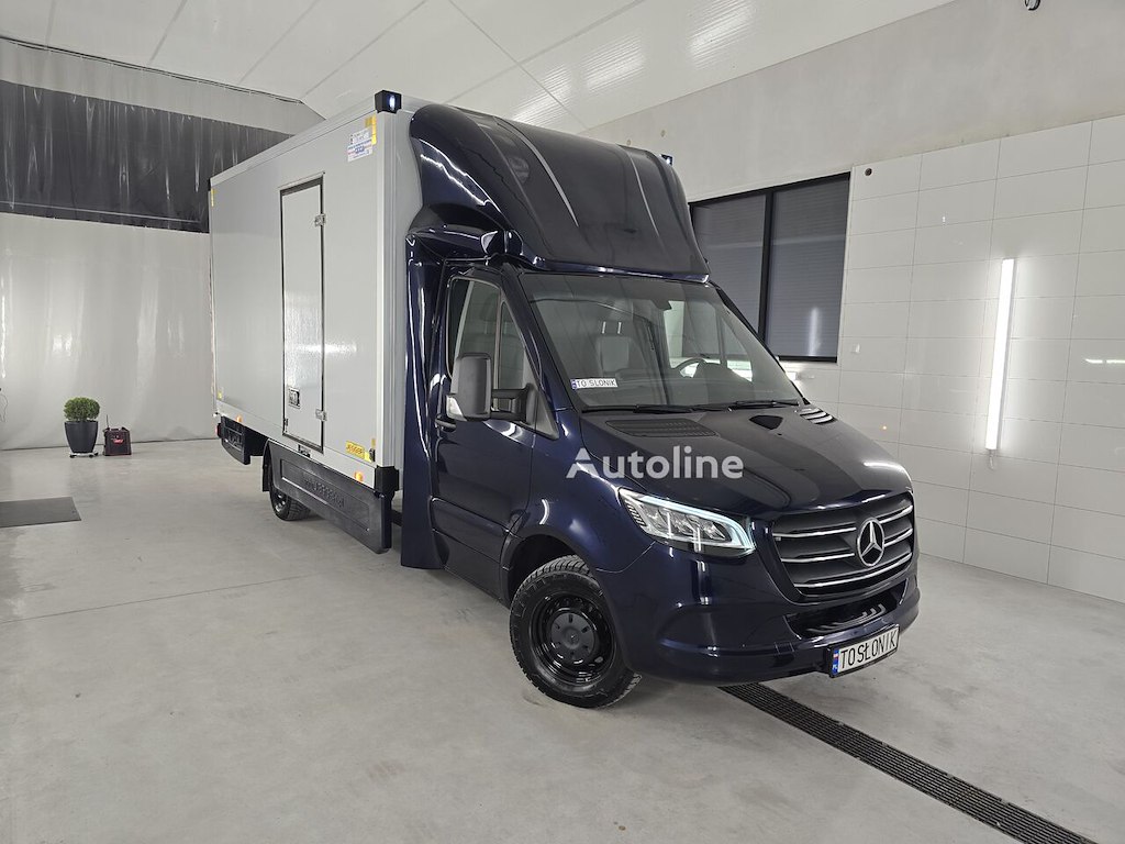 Mercedes-Benz SPRINTER 319 3.0 CDI KONTENER 4,28cmDługi 2,29cmSzero 2,24cmWyso izotermni kamion < 3.5t