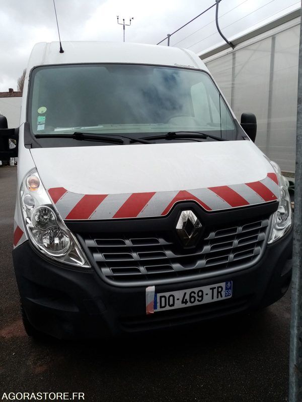 Prodaje se Renault MASTER minibus furgon na aukciji