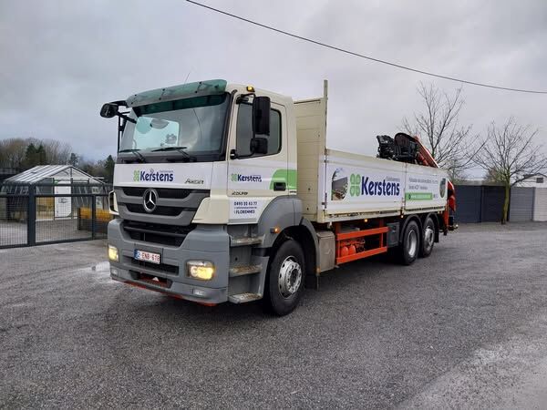 Mercedes-Benz Axor 2536 kamion s ravnom platformom