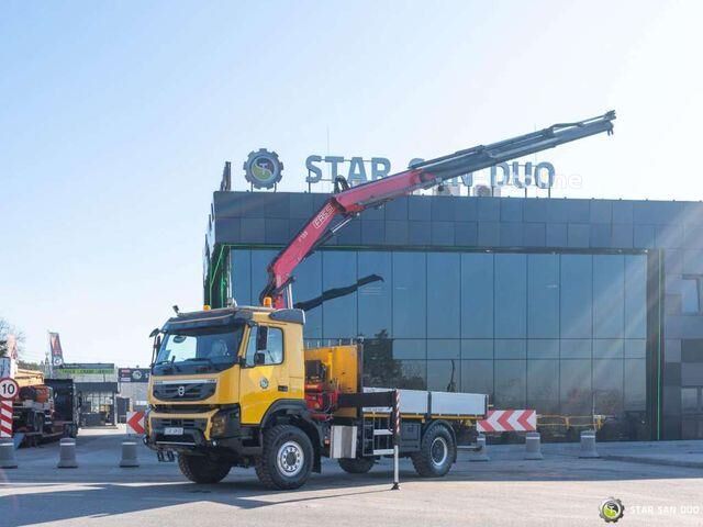 Volvo FMX330 4x4 FASSI F135A2.23 Crane kamion s ravnom platformom