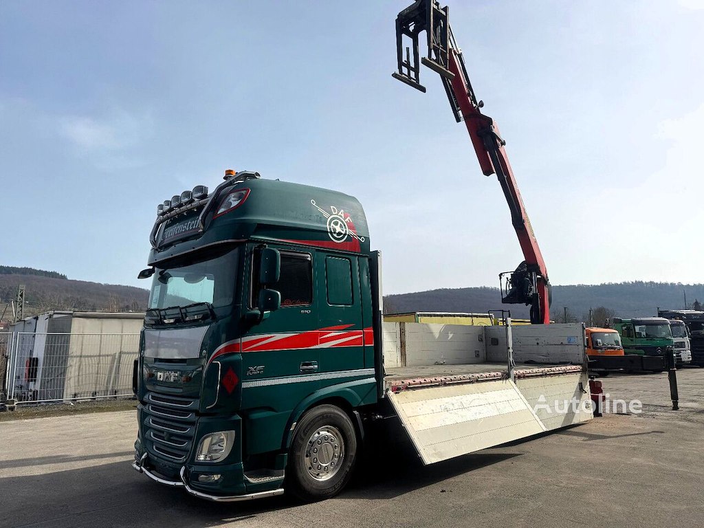 DAF XF 510 kamion s ravnom platformom