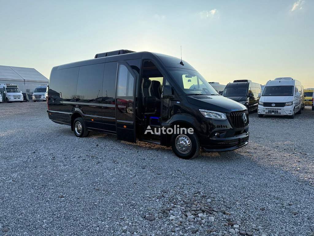 Novi Mercedes-Benz Sprinter 519 putnički minibus