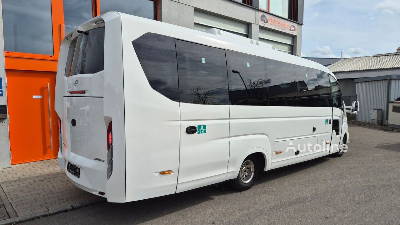 Novi IVECO Daily 70 putnički minibus
