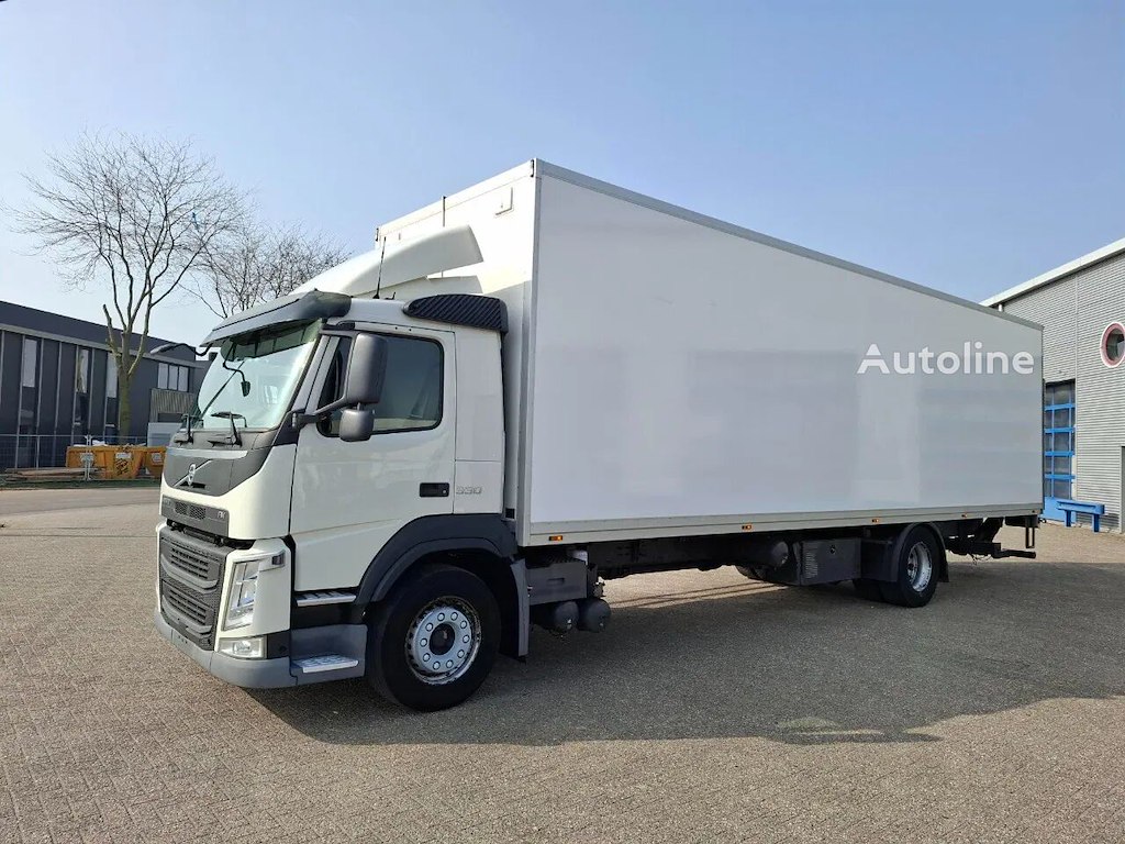 Volvo FM 11.330 / ONLY:422673 KM / ACC / LWDS / DAS / PLATFORM 1500 KG kamion furgon