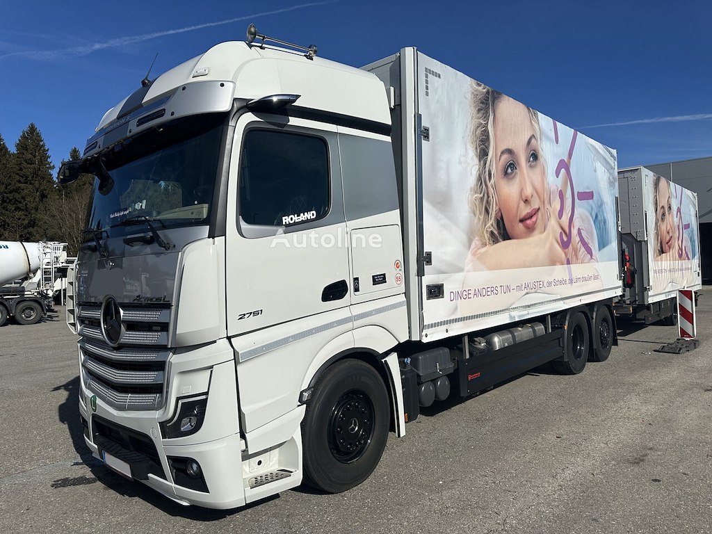 Prodaje se Mercedes-Benz Actros 2751 kamion furgon na aukciji + prikolica furgon