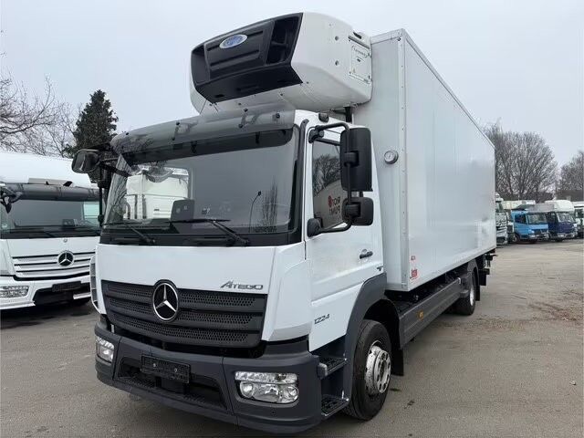 Mercedes-Benz Atego 1224 Refrigerated Carrier + Tail Lift kamion hladnjača