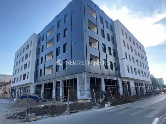 Centar Stare Pazove, troiposoban stan 71,62m2, novogradnja