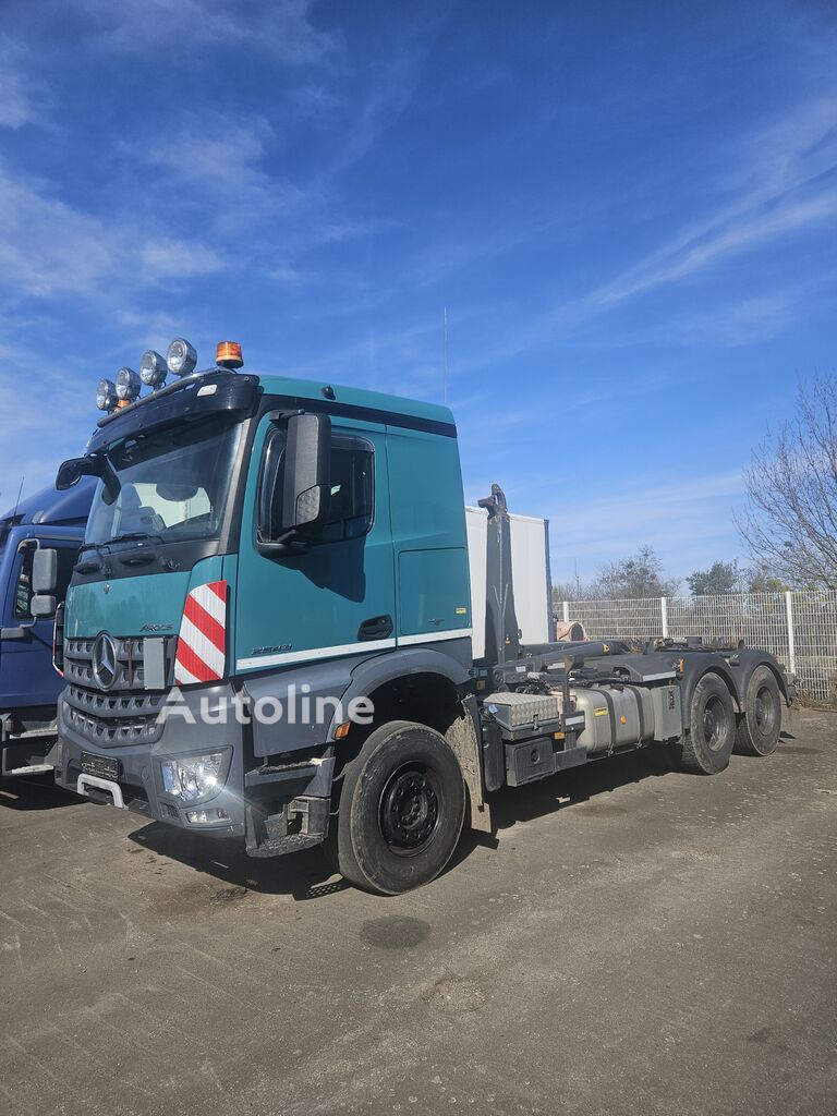 Mercedes-Benz Arocs 2643 6x4 Hakenabroller Meiler kamion rol kiper