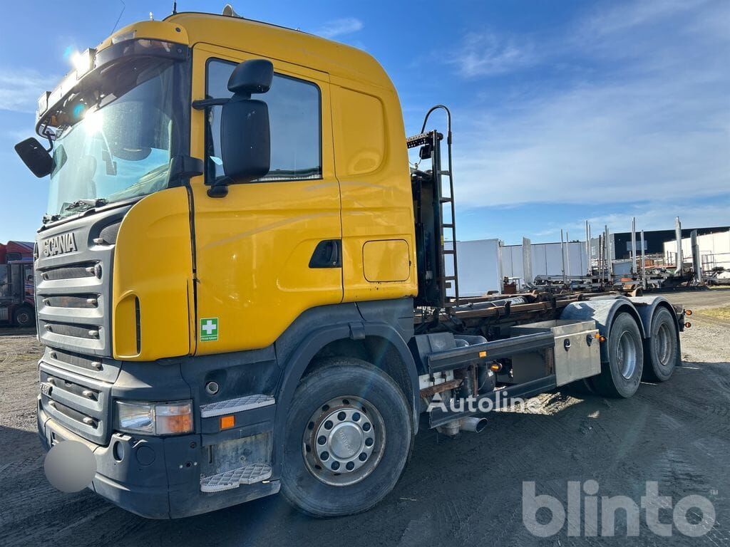 Prodaje se Scania R480 rol kiper sa kukom na aukciji