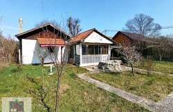 Vikend parcela sa kućom 70m2, 5 ari placa – Zabran, Obrenovac - 55.000€