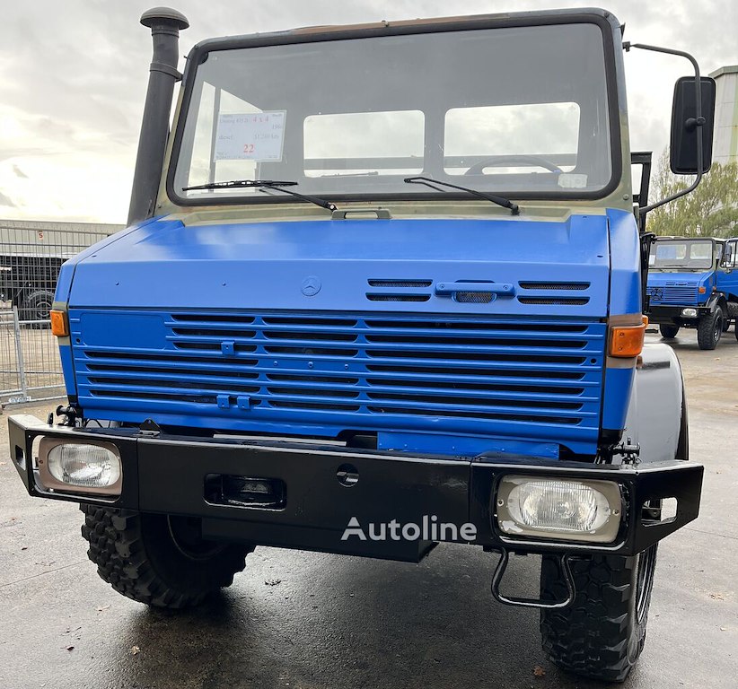 Mercedes-Benz UNIMOG 4354X4 vojni kamion