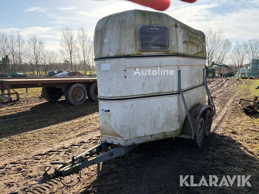 Prodaje se Böckmann P20 prikolicu za prevoz konja na aukciji