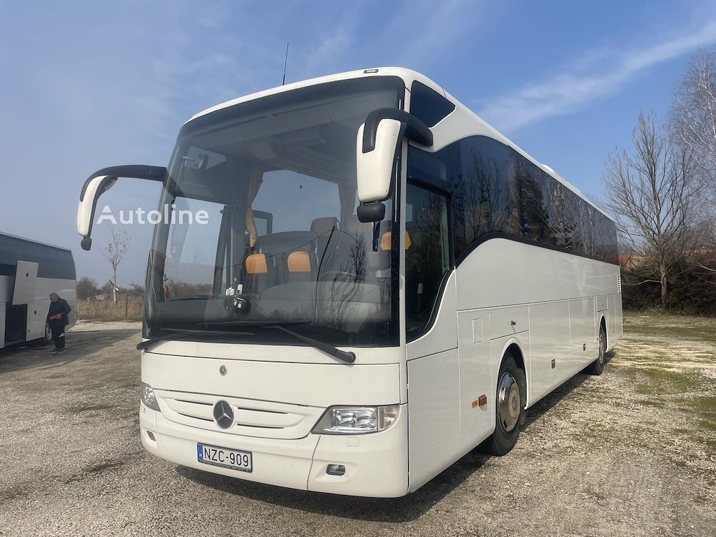 Mercedes-Benz O350 turistički autobus