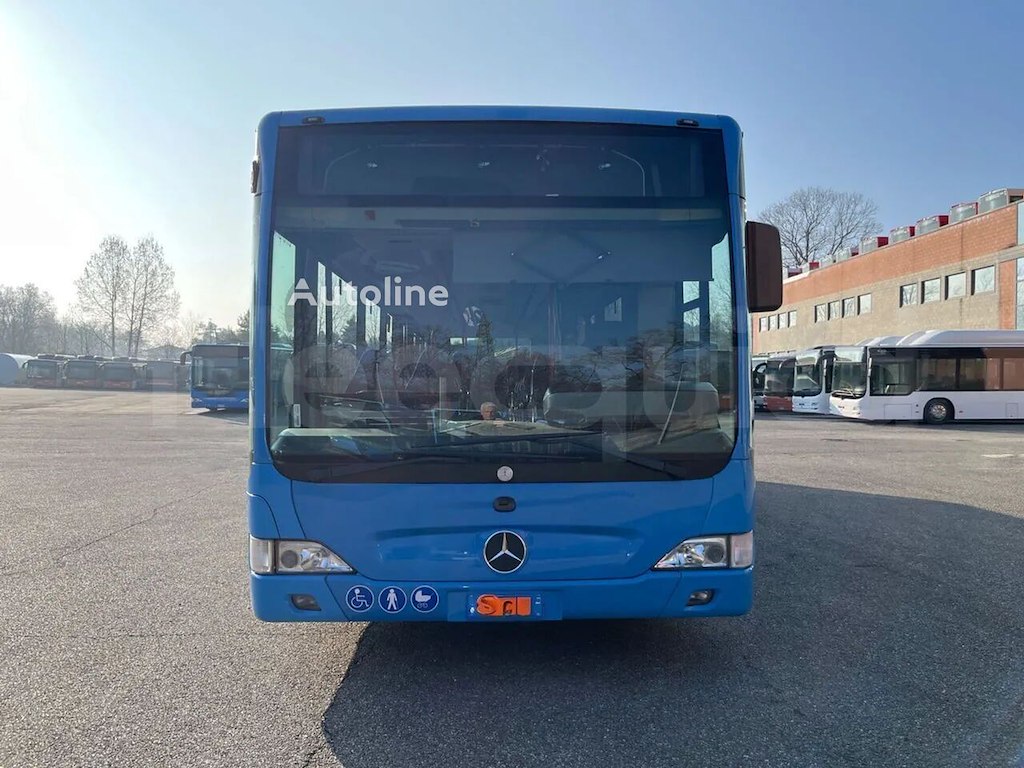 Prodaje se Mercedes-Benz Citaro prigradski autobus na aukciji