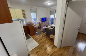 Prodajem Stan-Apartman, Novi Sad