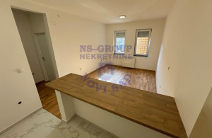 Prodajem Stan-Apartman, Novi Sad