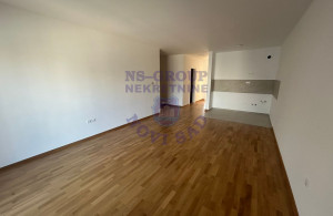 Prodajem Stan-Apartman, Novi Sad