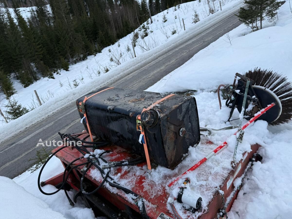 Prodaje se Tokvam Feiekost vučeni čistač puteva na aukciji
