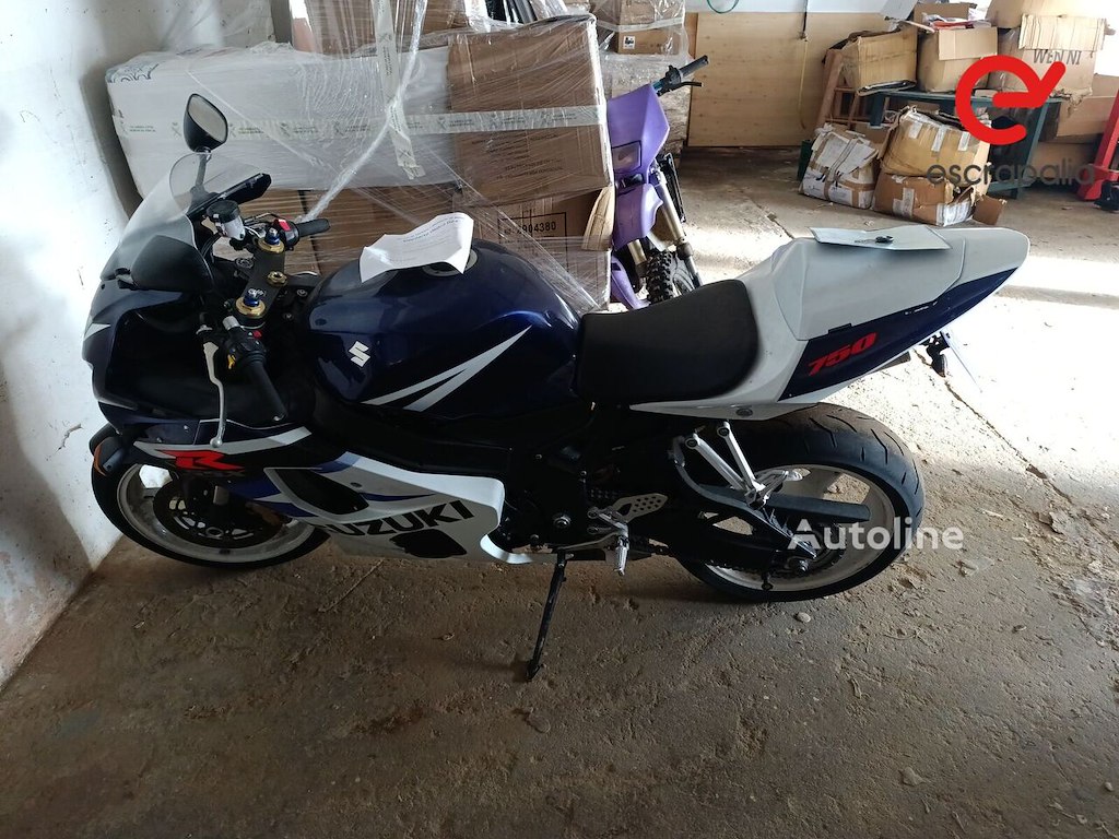 Prodaje se Suzuki GSX R750 motocikl na aukciji