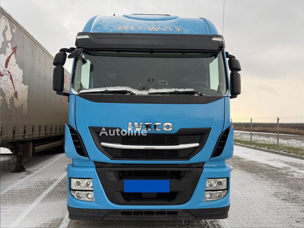 IVECO Stralis 460 tegljač
