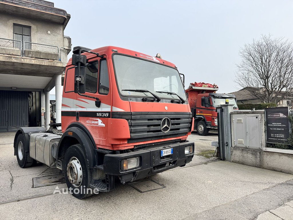 Mercedes-Benz SK 1838 tegljač
