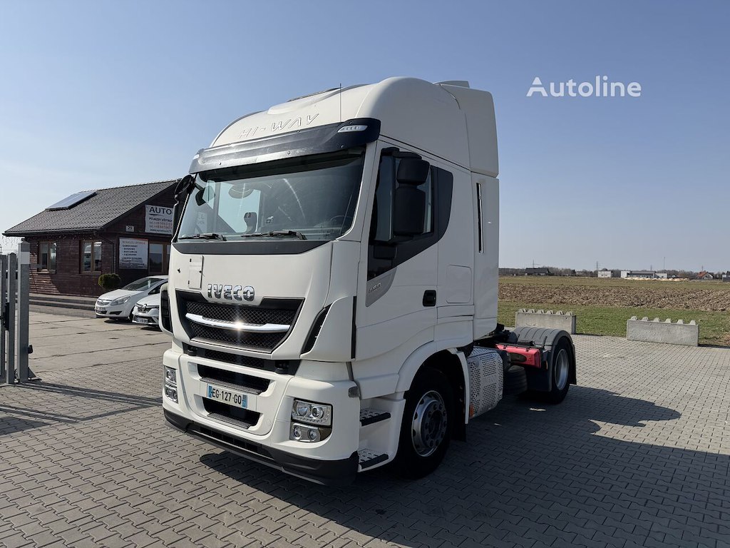 IVECO Stralis 460 tegljač