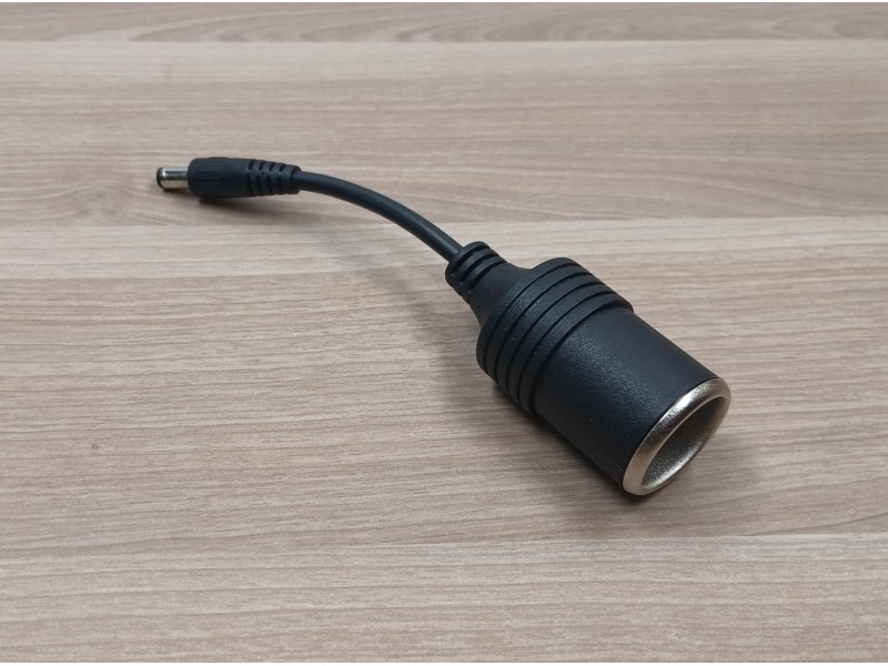 Adapter za Auto Upaljač 12V-24V na Bananicu DC 5.5mm