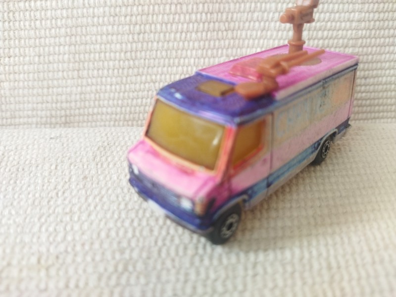 T V NEWS TRUCK, matchbox, 1989.