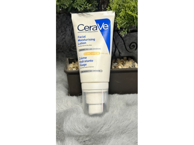 CeraVe Facial Moisturizing Lotion SPF 30 ili SPF 50