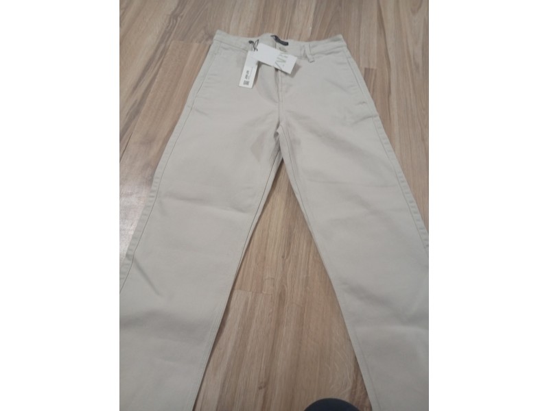 ZARA pantalone NOVO s vel