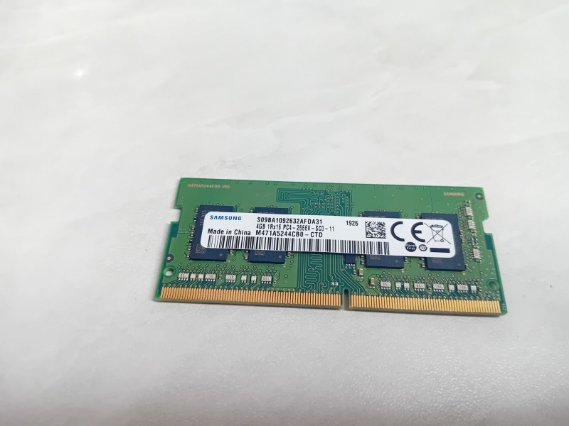 DDR4 SO-DIMM RAM memorije za laptopove 4GB ispravna