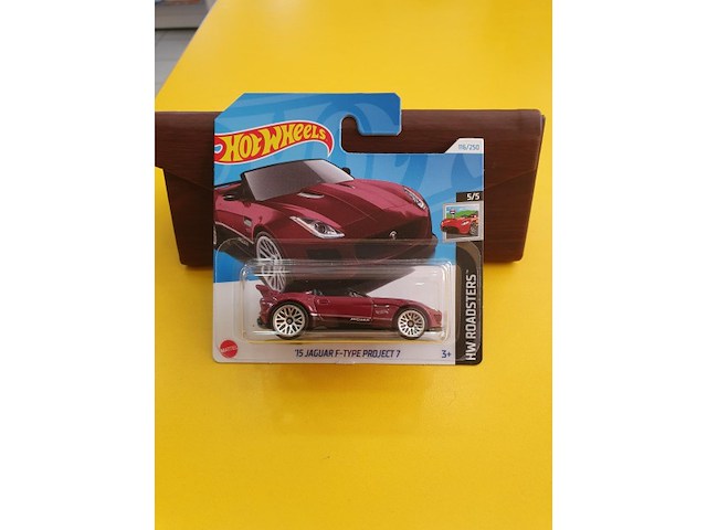 Hot wheels auto `15 jaguar f-type project 7