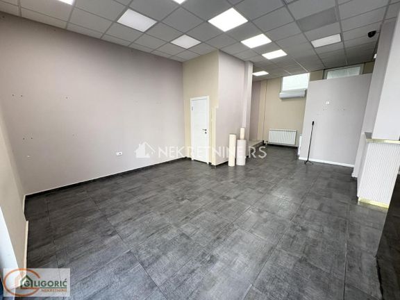 Lokal - 90m2 + 18m2 terasa, Vojislava Ilića