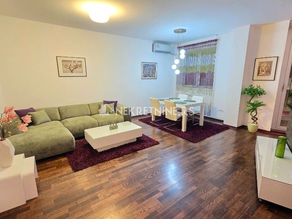 Centar-Dorćol,lux 2.0soban sa garažom