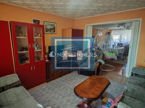 Prodaja, Stan, 61m2 , Paraćin