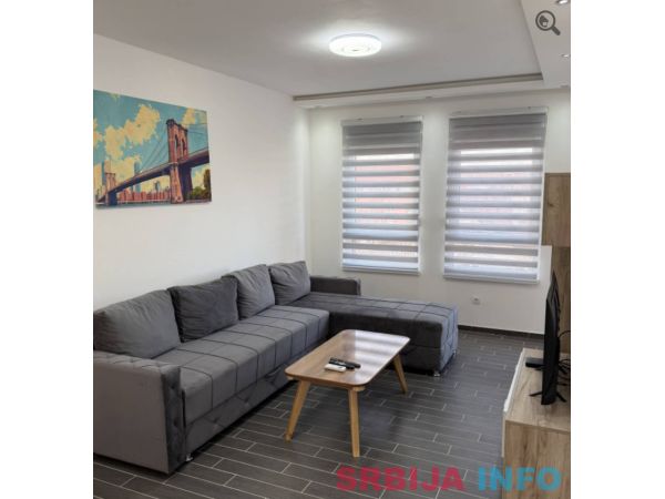 Trosoban Apartman Hemi Lux Beograd Zemun